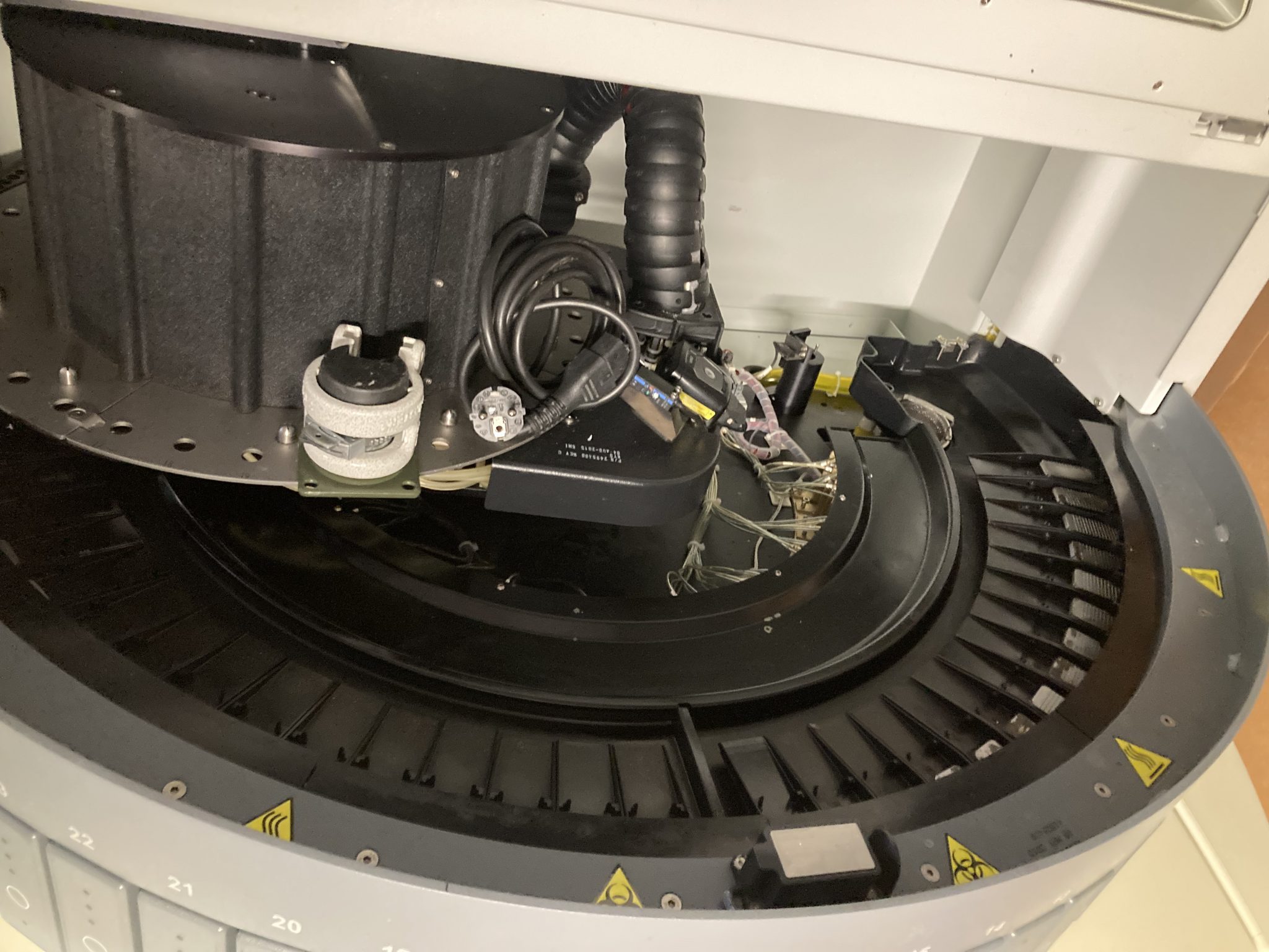 VENTANA BENCHMARK ULTRA IHC Stainer – medistore-france